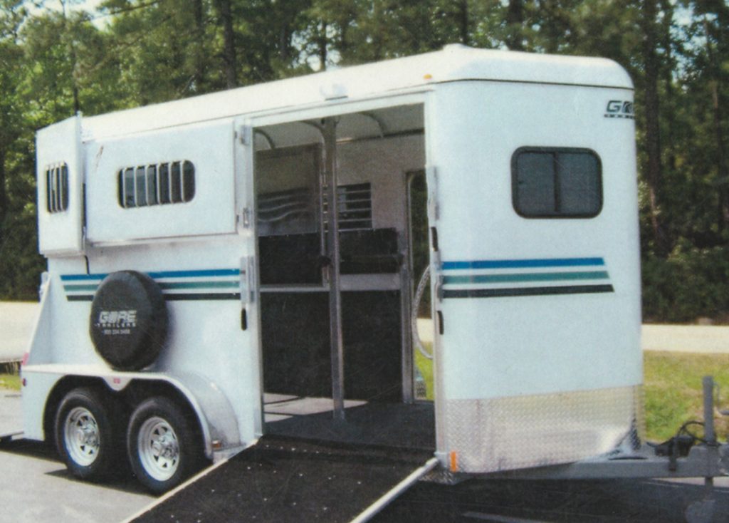 Two Horse with Side Ramp - Blue Ridge Trailers